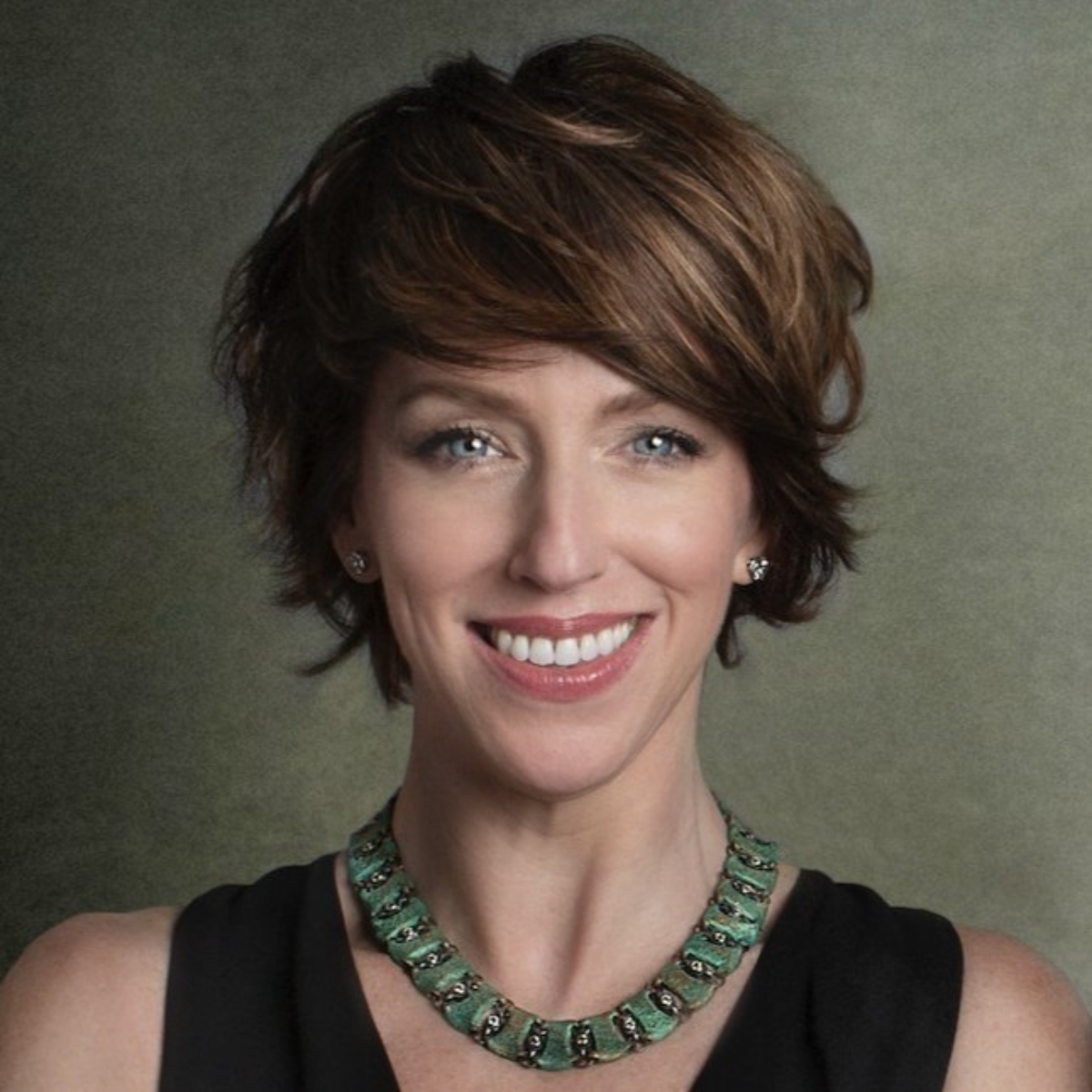 Elle Bio — Hill & Co.