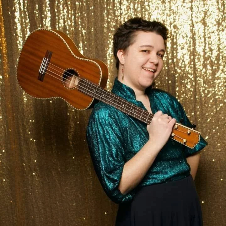 Megan Martin Bio — ArtMix
