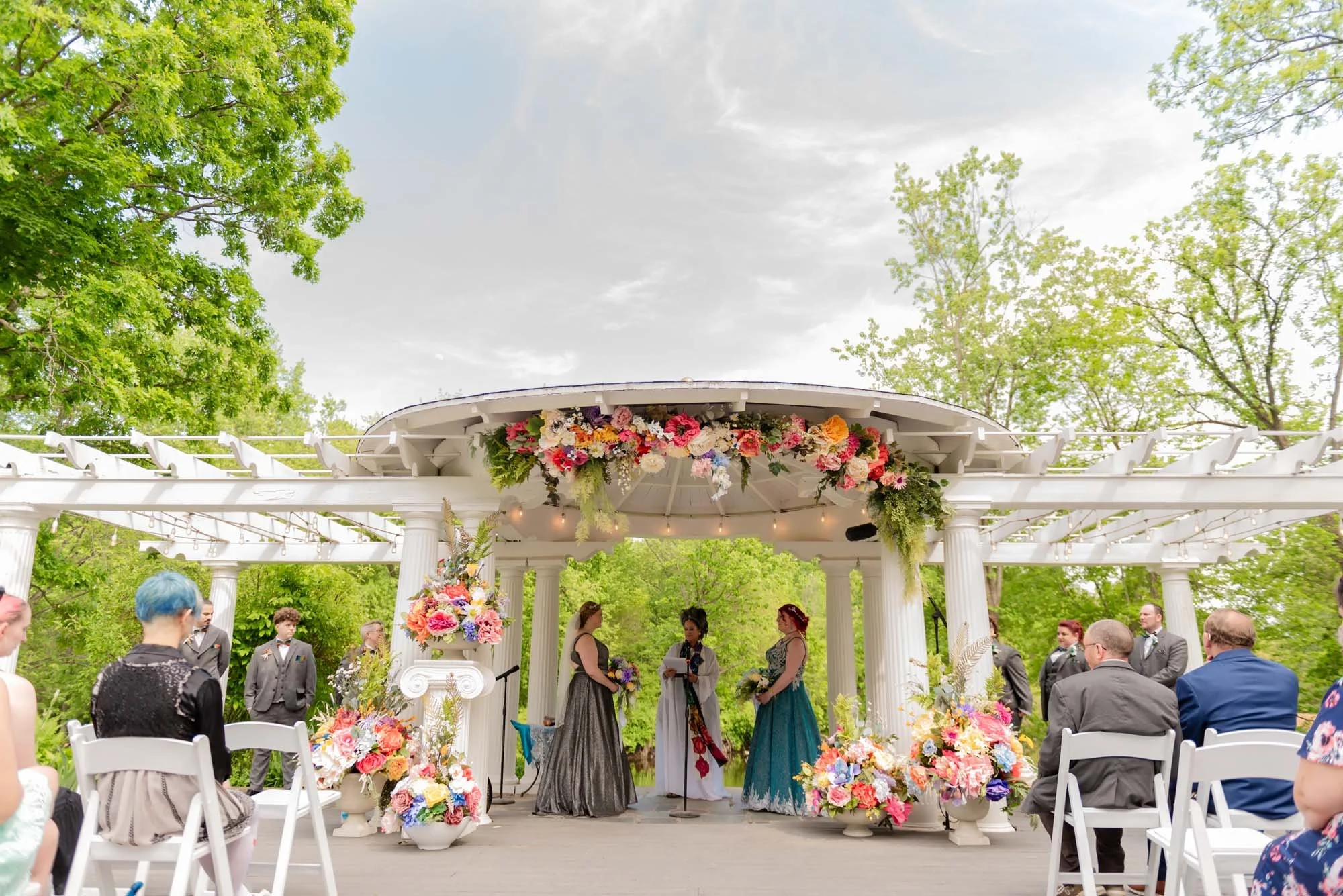 Weddings near Lansing, MI — The English Inn