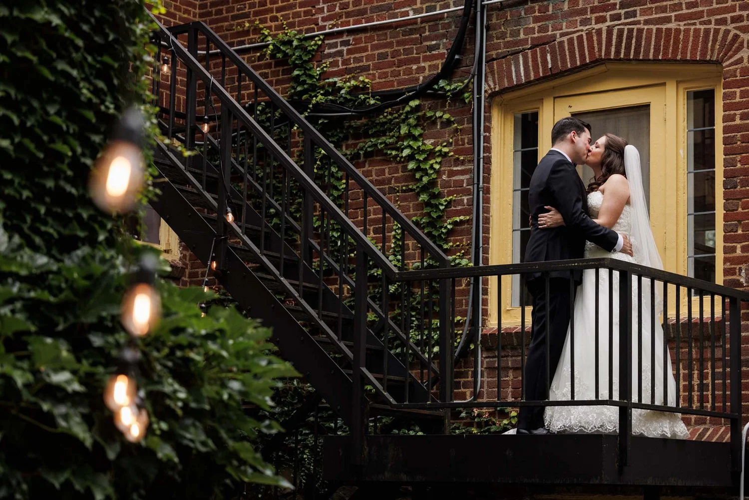 Weddings near Lansing, MI — The English Inn