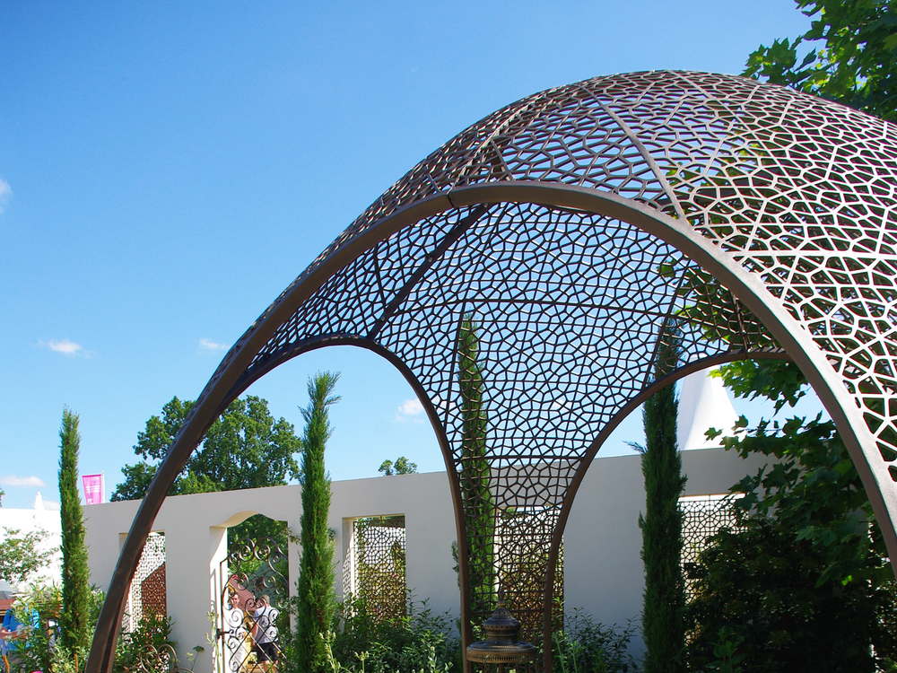 Experienced Blacksmiths for Architectural Metalwork in Reading, UK