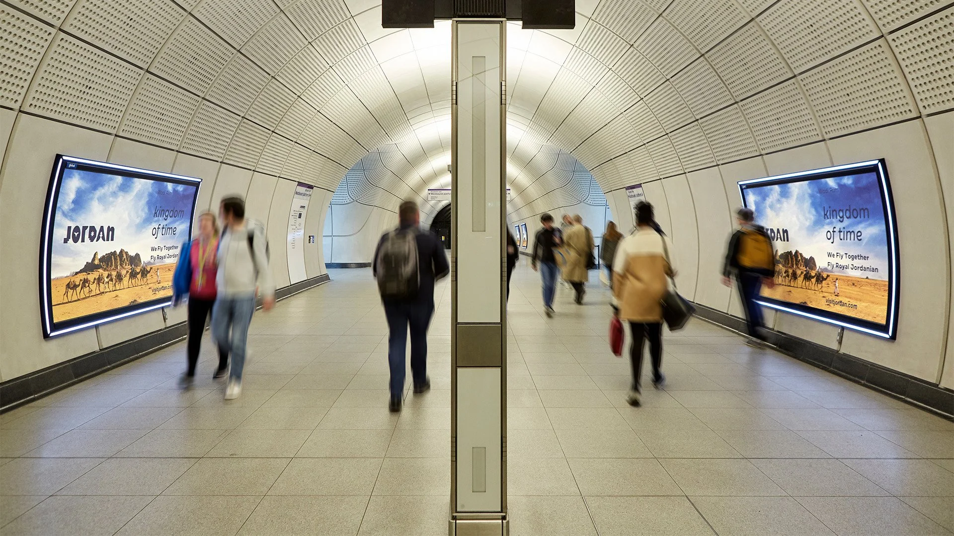 Effective Train & Railway Ads | Transport Media UK — Transport Media