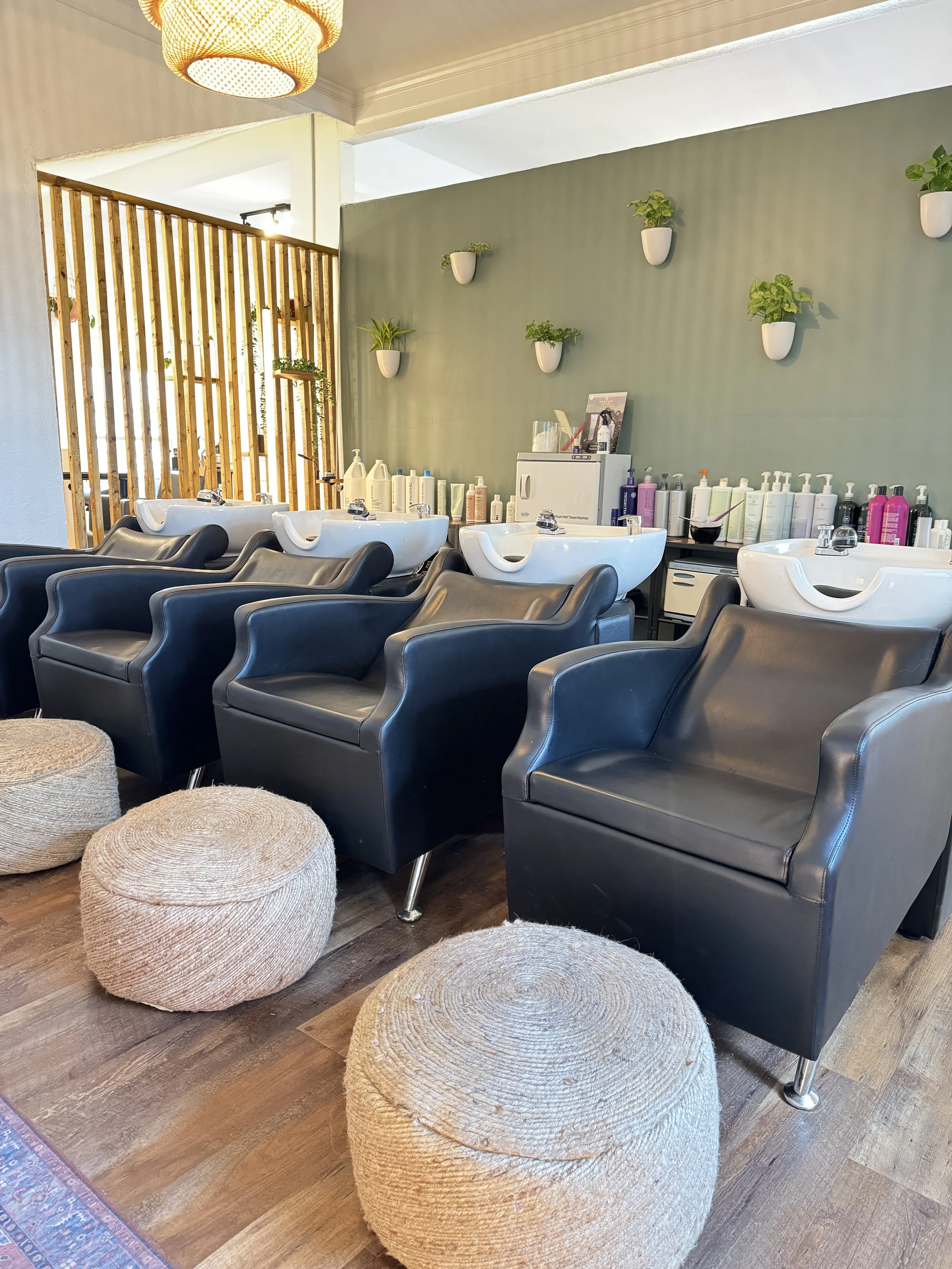 SALON CYPRESS