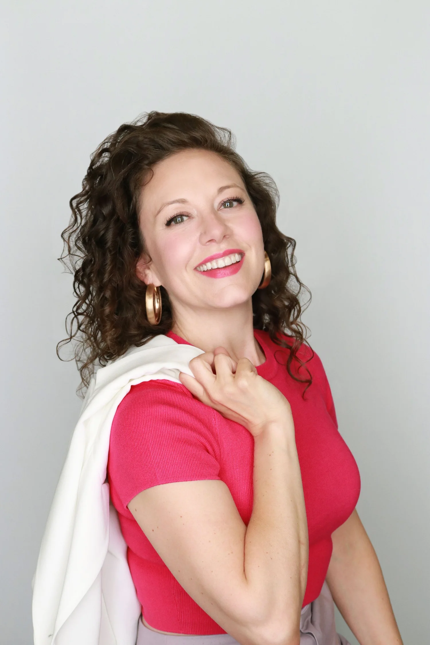 Essential Headshot Requirements: Guidelines & Expert Tips