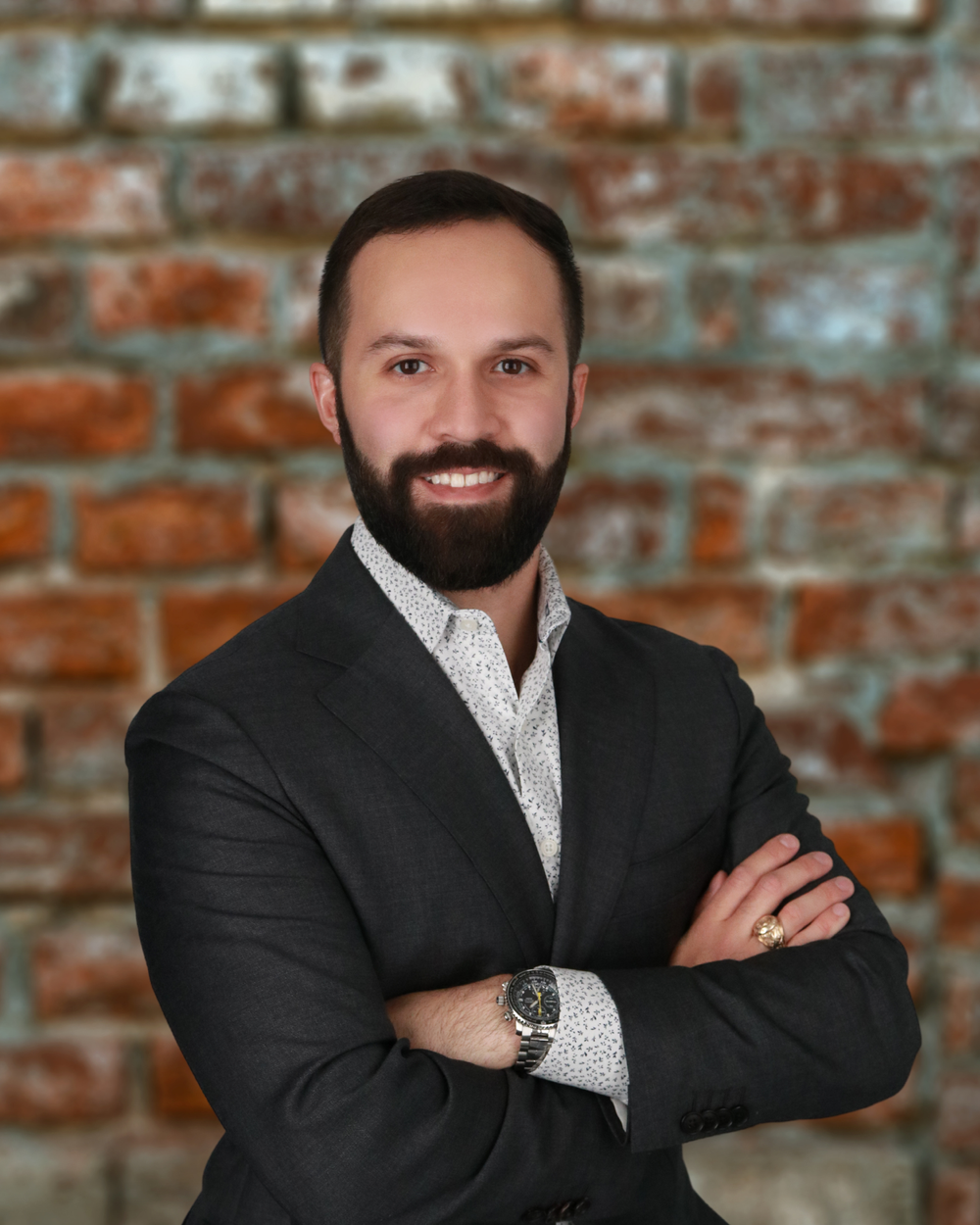 6 Best Backgrounds for a Professional Headshot | StudioPod