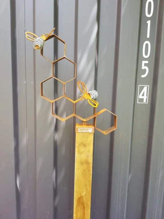 Landscape Features — Broadcroft Design