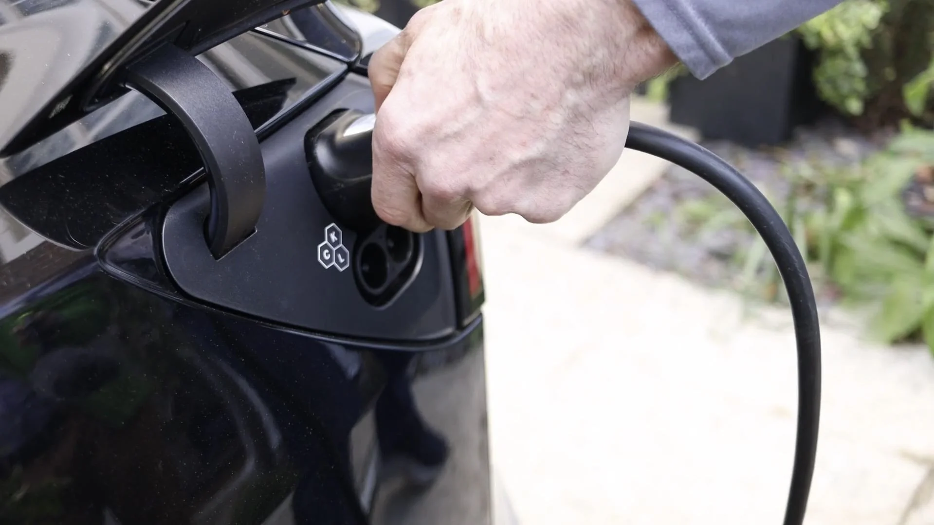 Charge Gully | Safe Cross-Pavement EV Charging