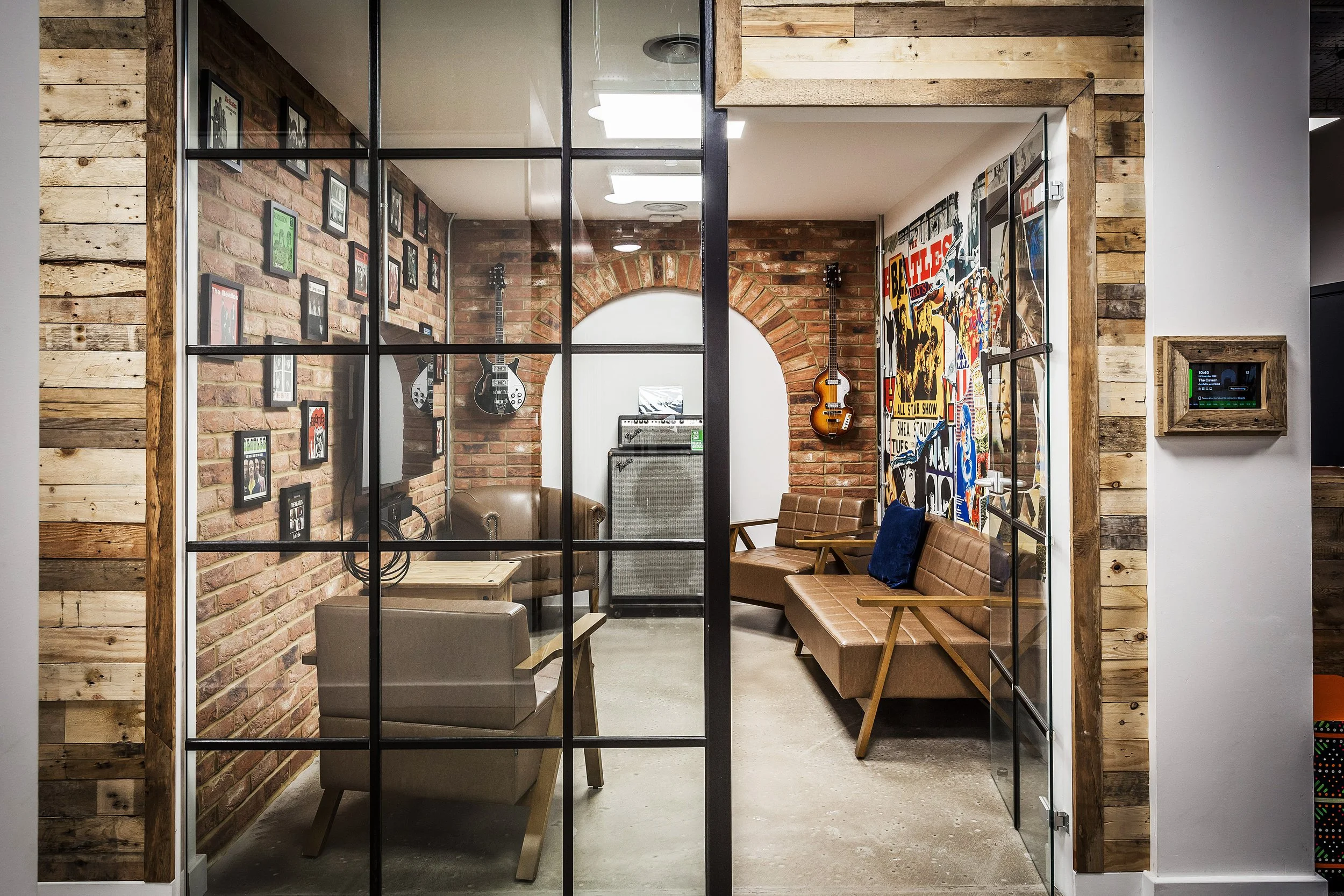 Login Lounge | Coworking, Live Events, Cafe & Bar