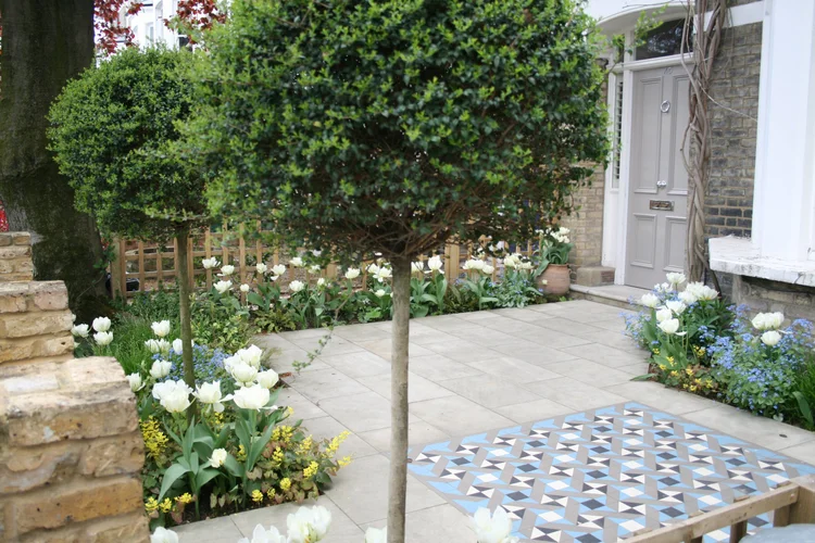 Front garden mosaic tiles London — Joanna Archer