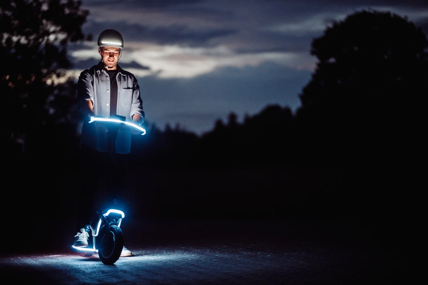 Hilo EV | IRIS - Intelligent Road Illumination System