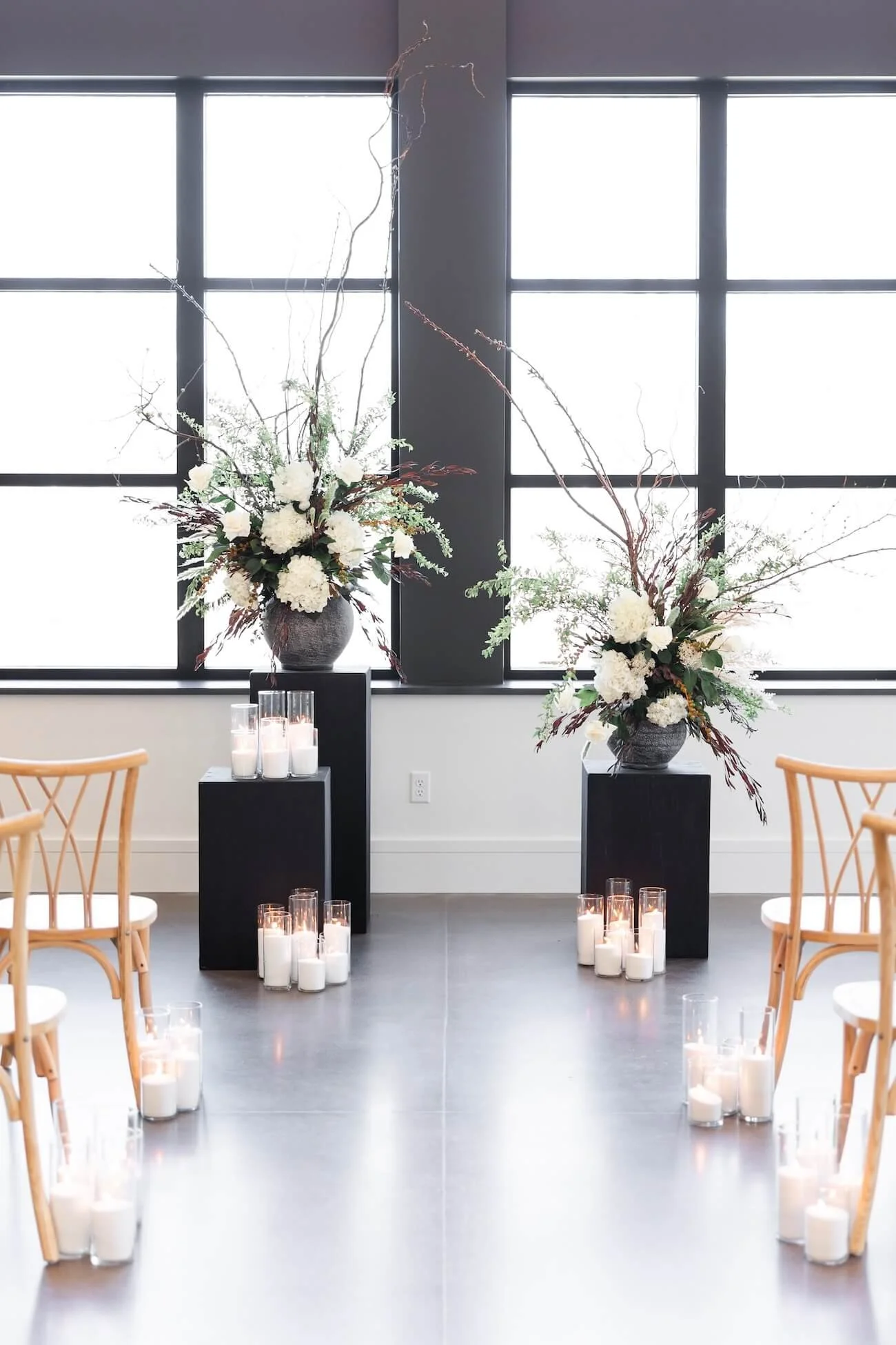 Modern Minnesota Wedding Venue | White & Sable