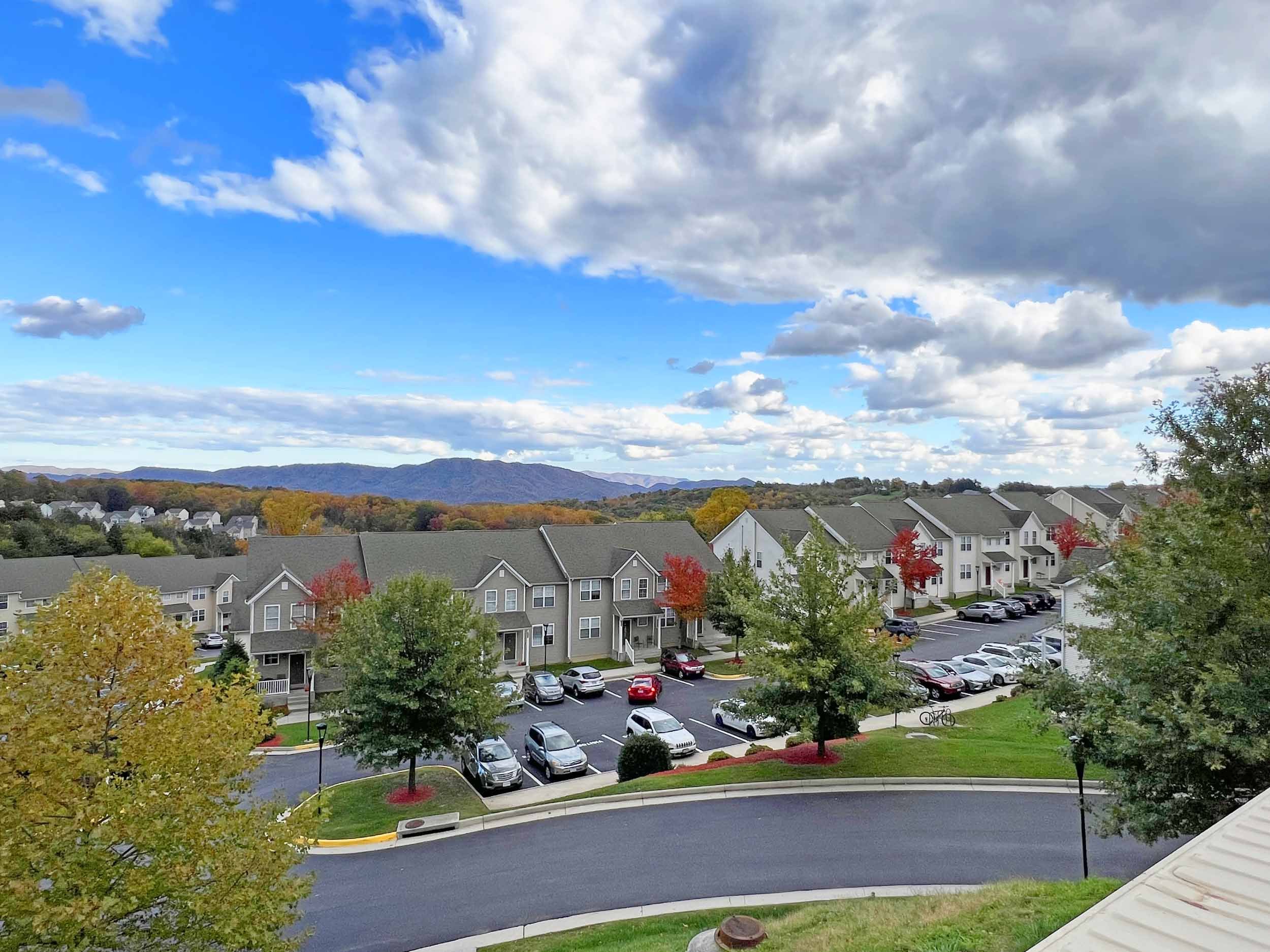 Photos | Virginia Tech Off-Campus Housing in Blacksburg, VA — Maple ...