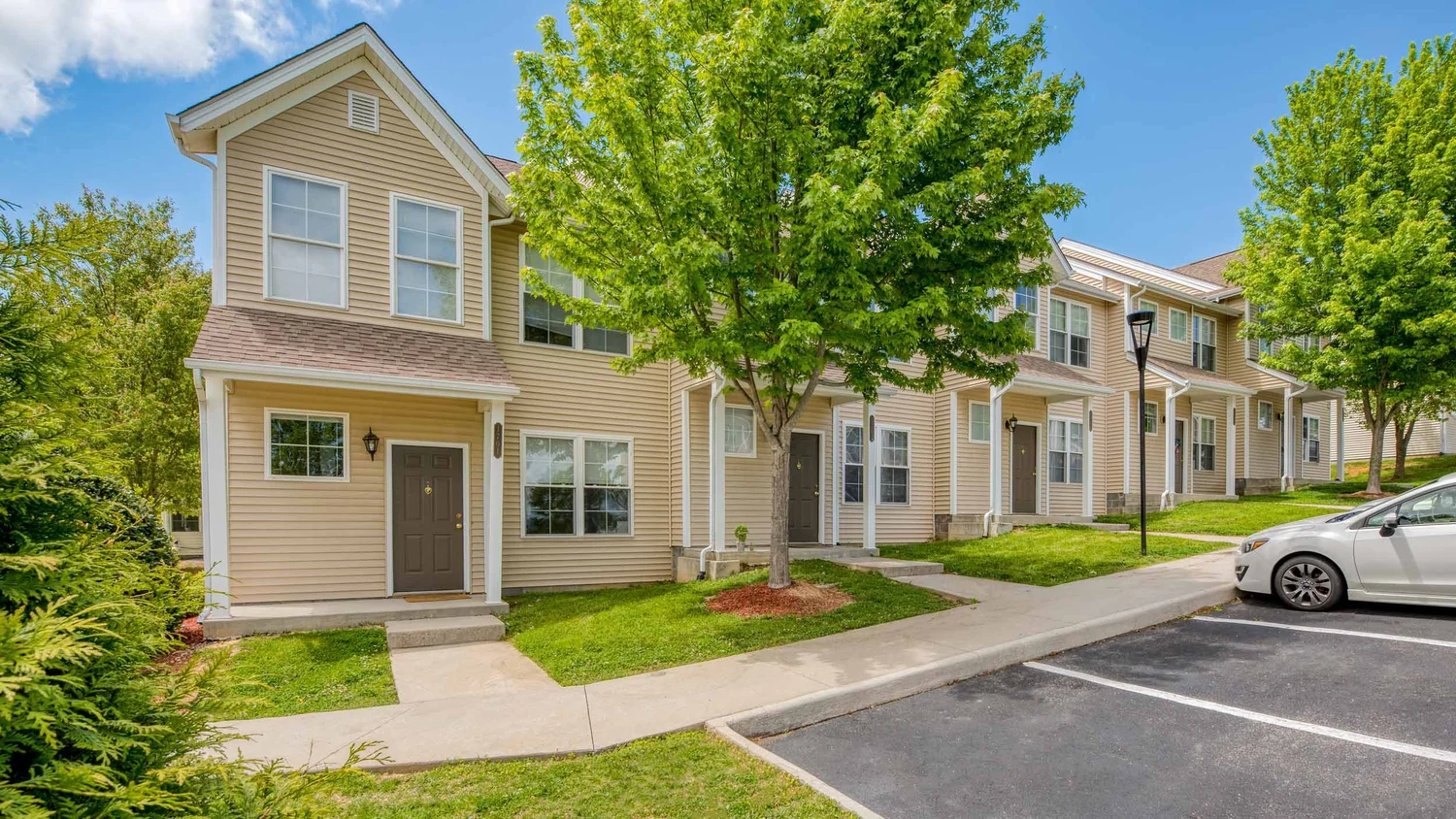 Photos | Virginia Tech Off-Campus Housing in Blacksburg, VA — Maple ...