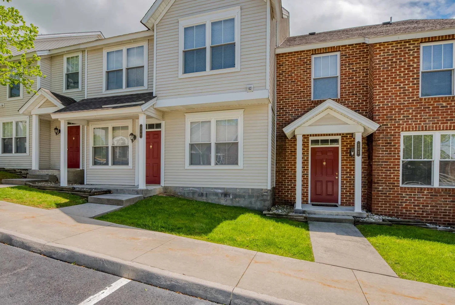 Photos | Virginia Tech Off-Campus Housing in Blacksburg, VA — Maple ...