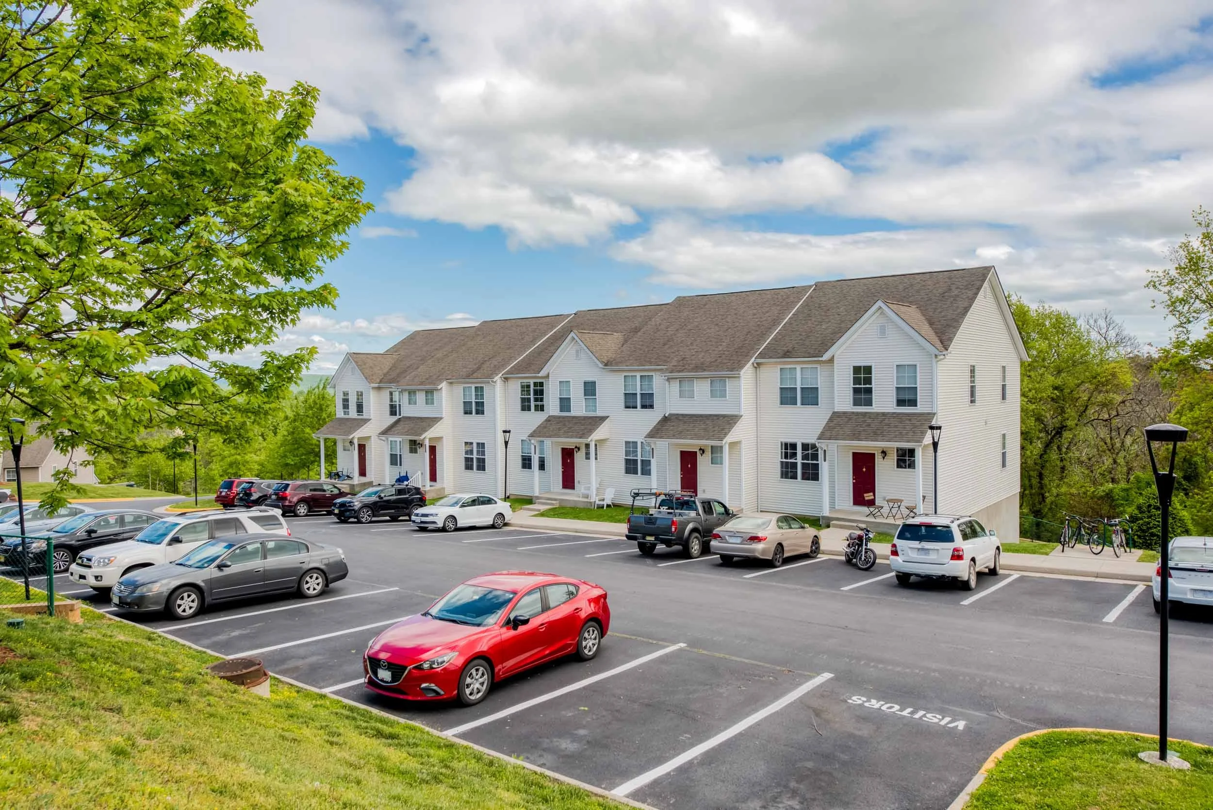 Photos | Virginia Tech Off-Campus Housing in Blacksburg, VA — Maple ...