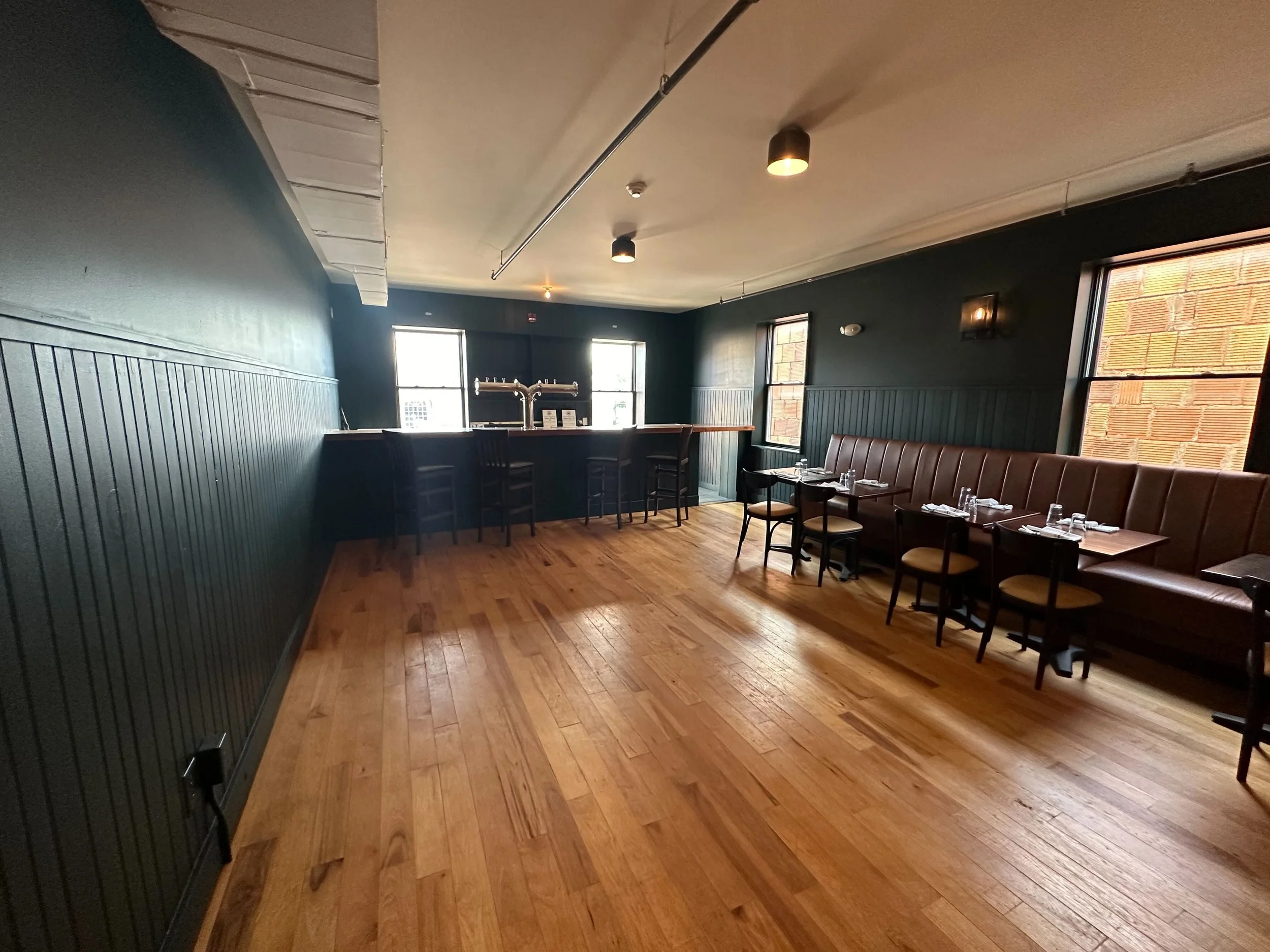 Services 3 — Starr's Restaurant