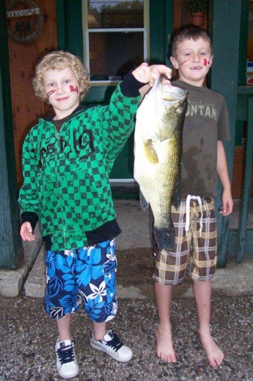 Dwight Village Motel