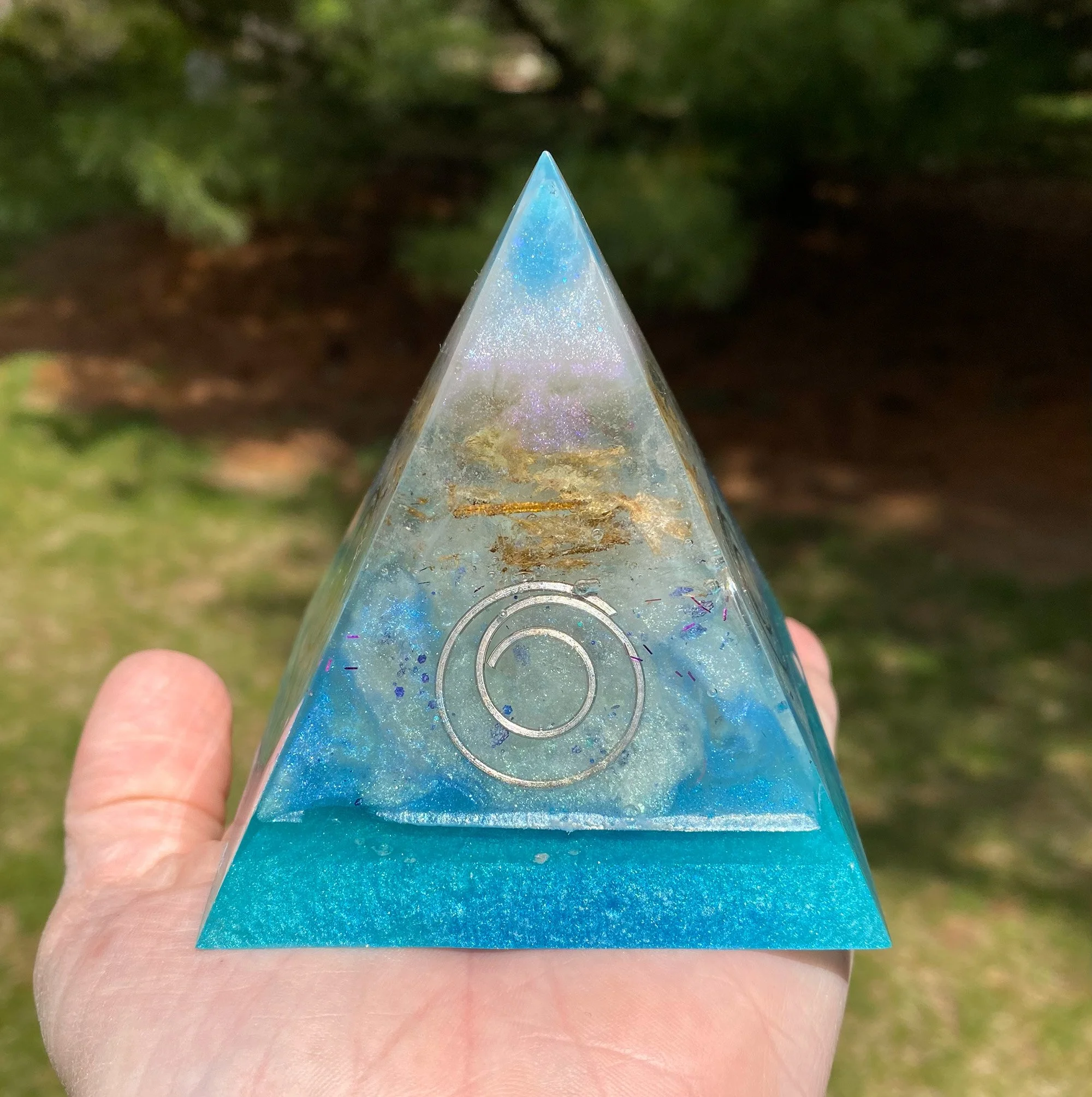 Resin Pyramid, Glow with Spirals and wildflowers, Turquoise — Spirit ...