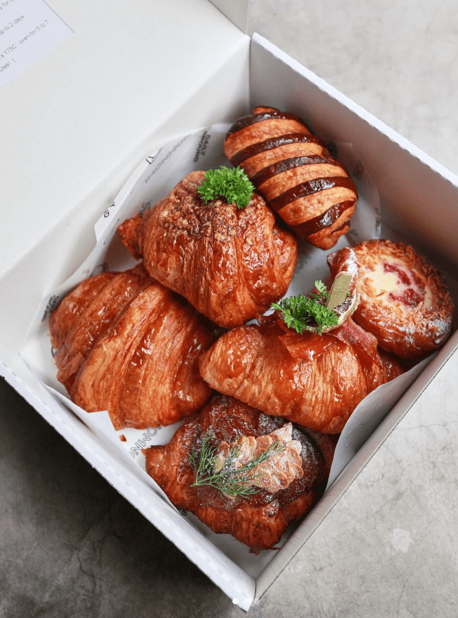 Croissant Toppings & Fillings for Breakfast, Lunch & Dinner — Daily Ground