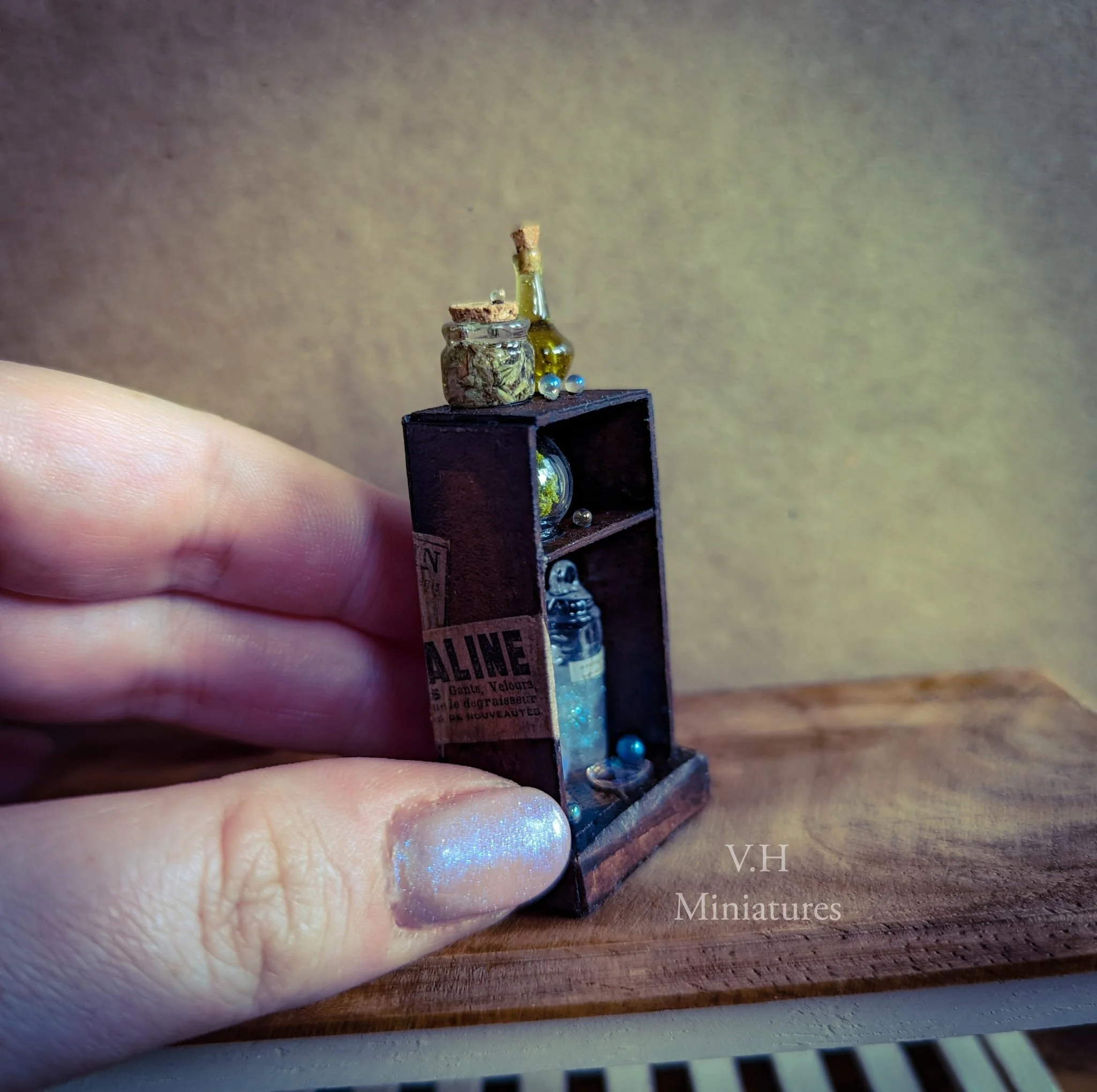 1/12th Scale Miniatures — V.H Miniatures