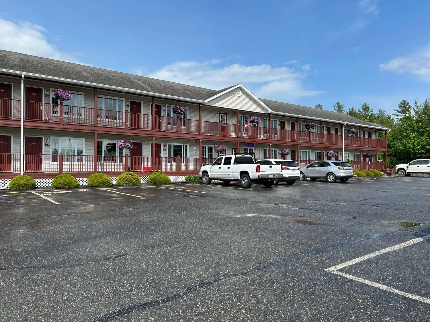 Bishop's Country Inn Motel, Jackman, Maine