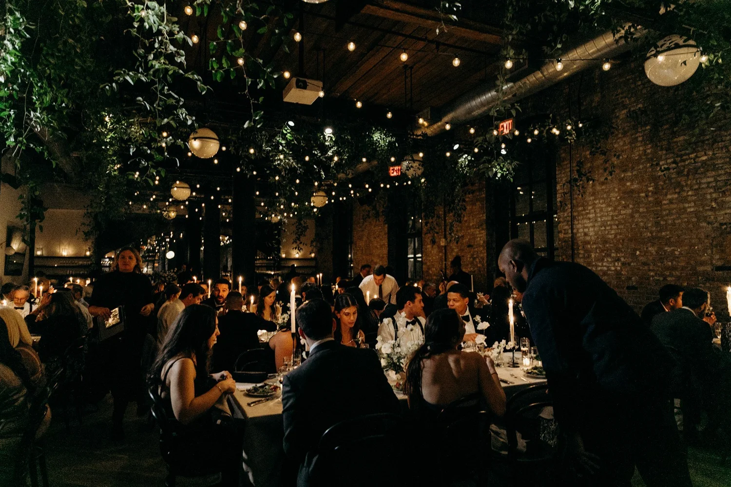 Timeless All White Wedding Flowers At The Wythe Hotel in Williamsburg ...