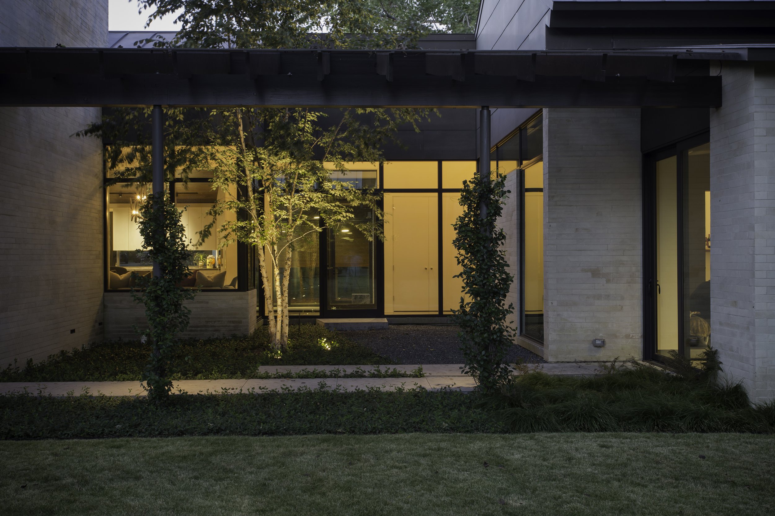 FARQUHAR — Studio Lema