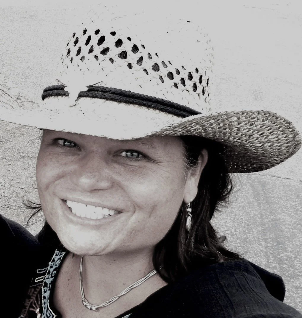 Opposite Sides of a Shared Desk: Inside the Japanese-American ...