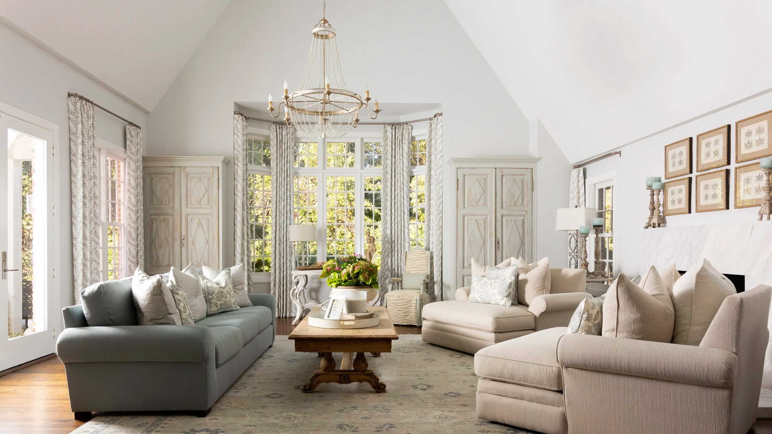 KBM Designs Interiors_Fine Furnishings & Antiques