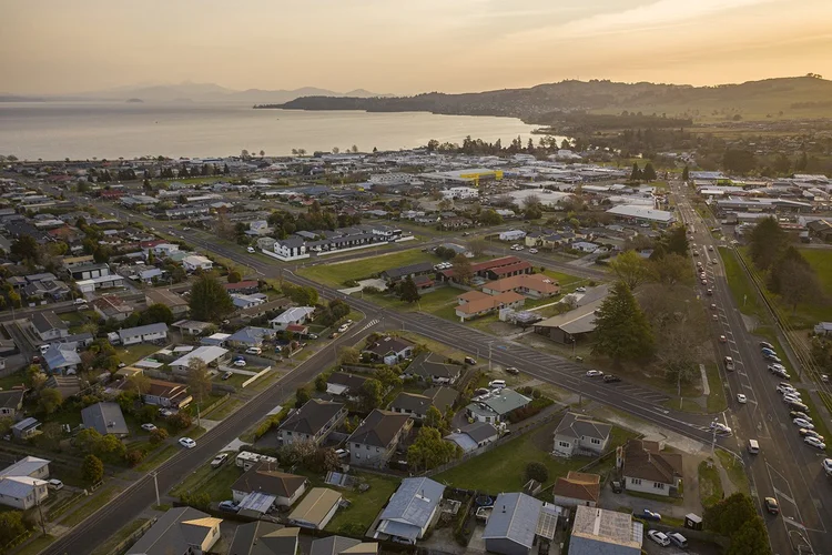 Waiora House Taupō | People, Community, Connection, Collaboration