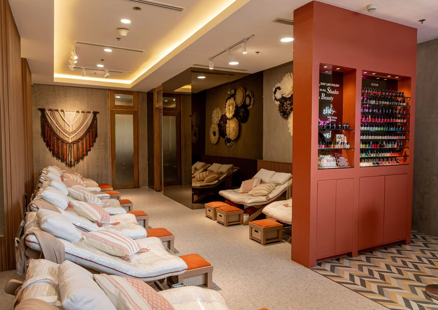 Contact 2 — Nail Tropics