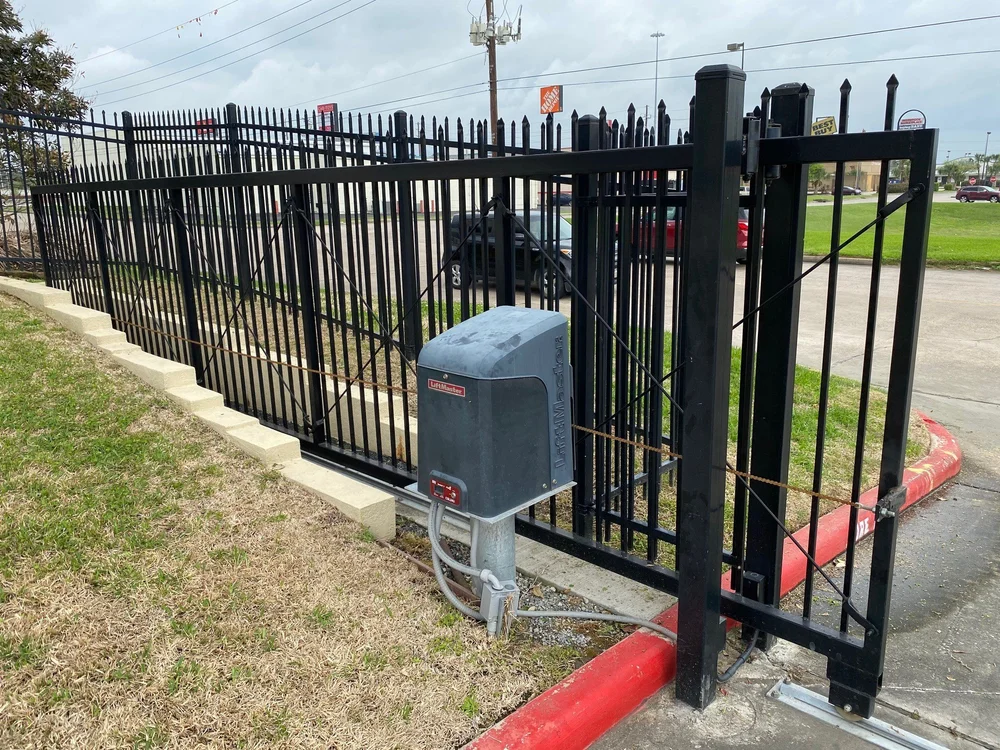 Commercial Fence Co.