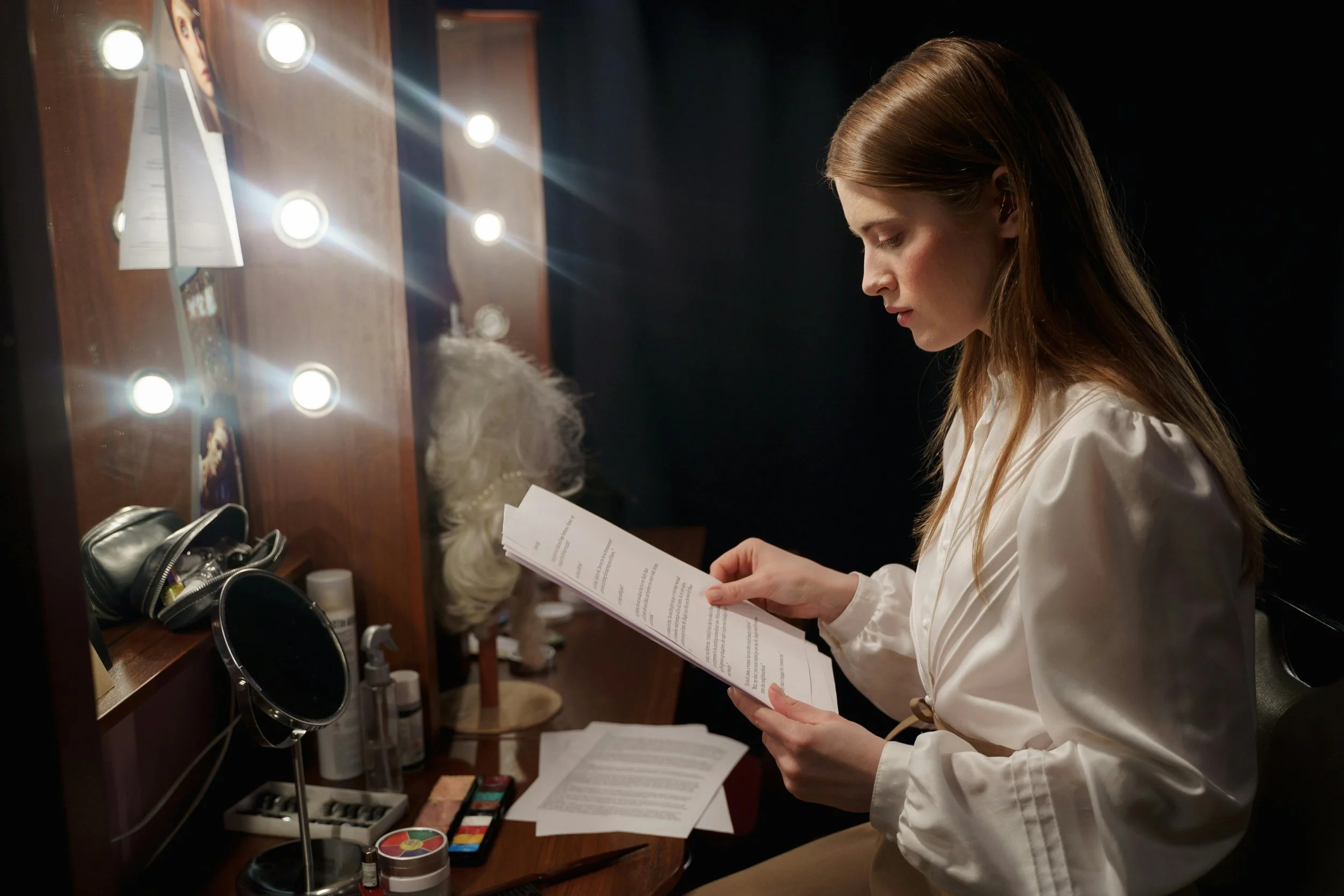 A GUID TO LEARNING THEATRE LINES — Louth Riverhead Theatre