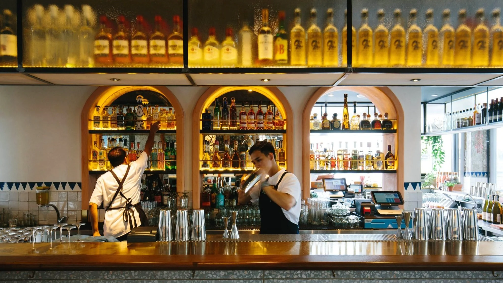 Super Loco Customs House — Super Loco Group