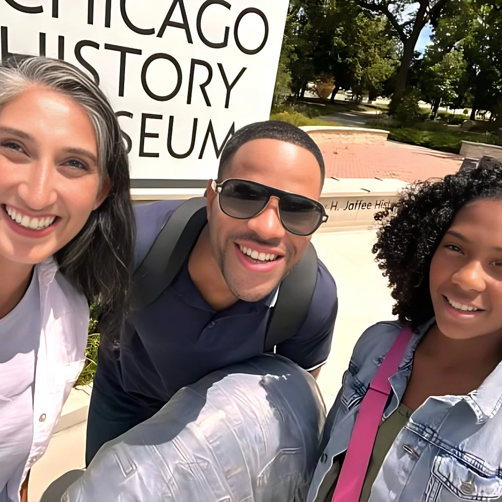RJ Griffith Stars in New Chicago History Museum Commercial — RJ Griffith
