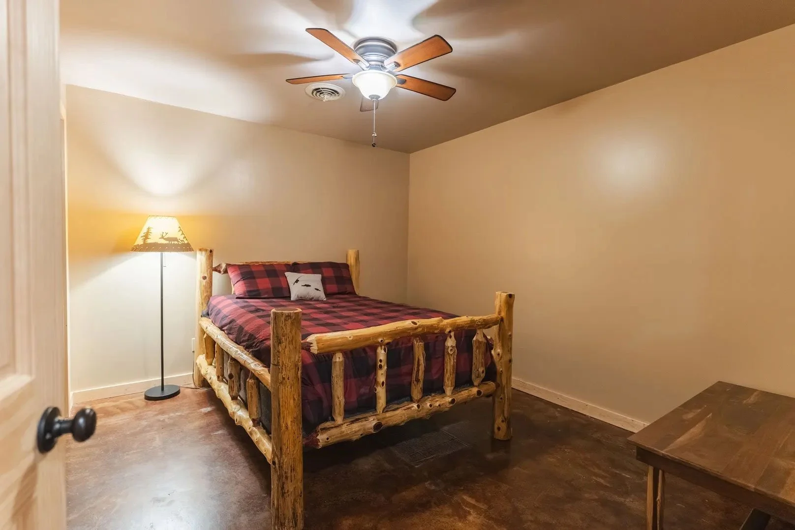 Bearshield Lodge Gallery | Rustic Luxury Rooms & Stunning Outdoor ...