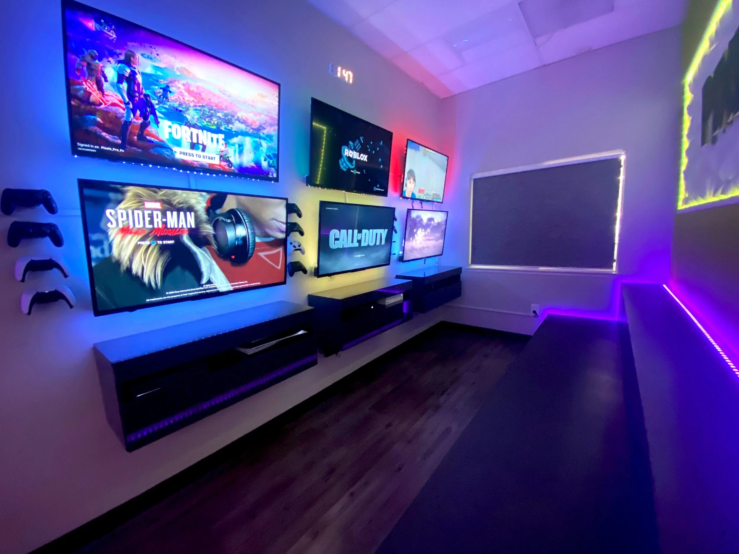 Party Packages — Pixels - Paint and Gaming Party Venue