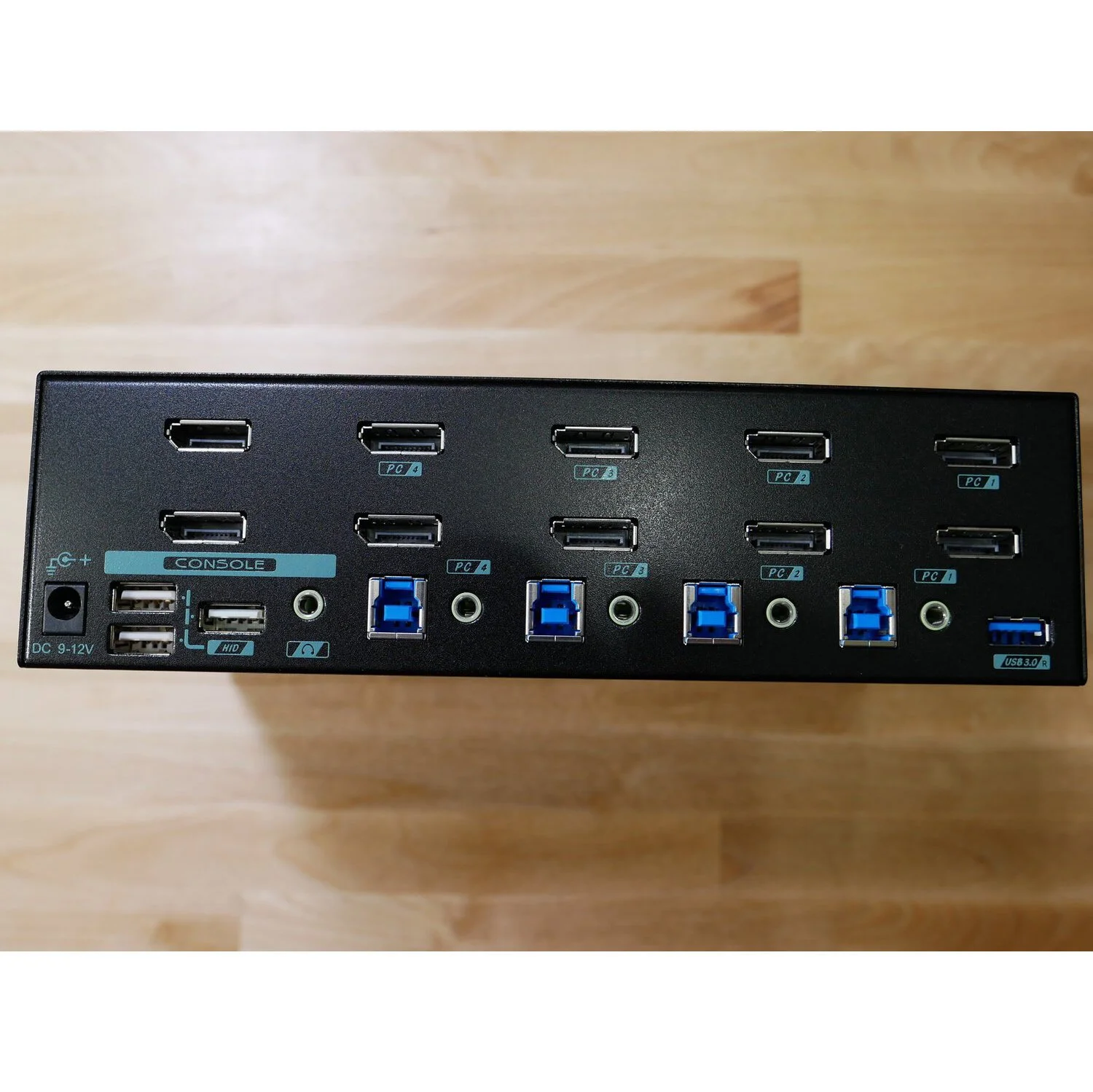 1.4 Display Port KVM Switch - Dual Monitor - Four Computer — Level1Techs Store
