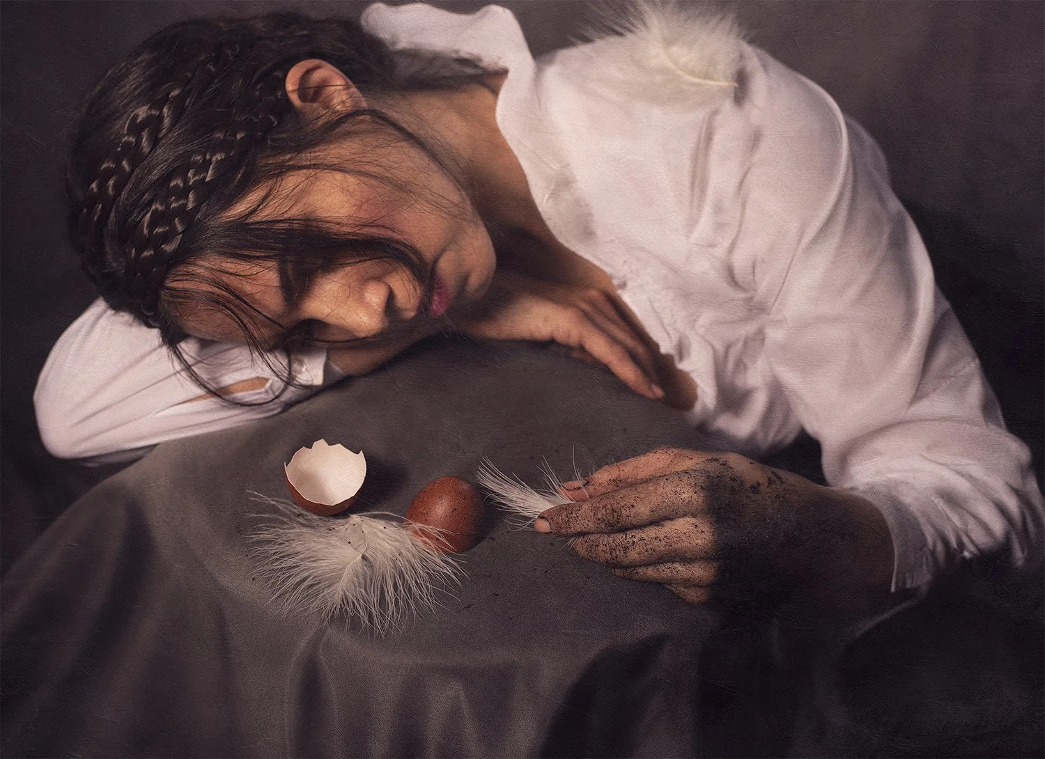 Fine art self portrait photography – create painterly self portraits – Desiree Sydow