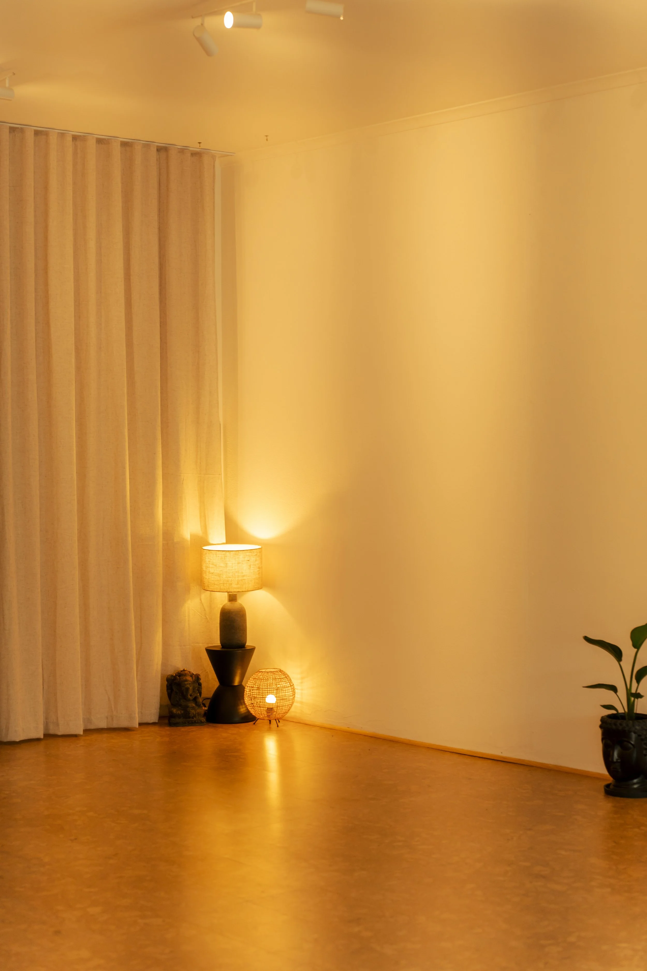 HIRE THE TEMPLE — MANA TEMPLE