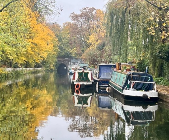 A Guide to Canal Walks in the UK — Walking In Circles