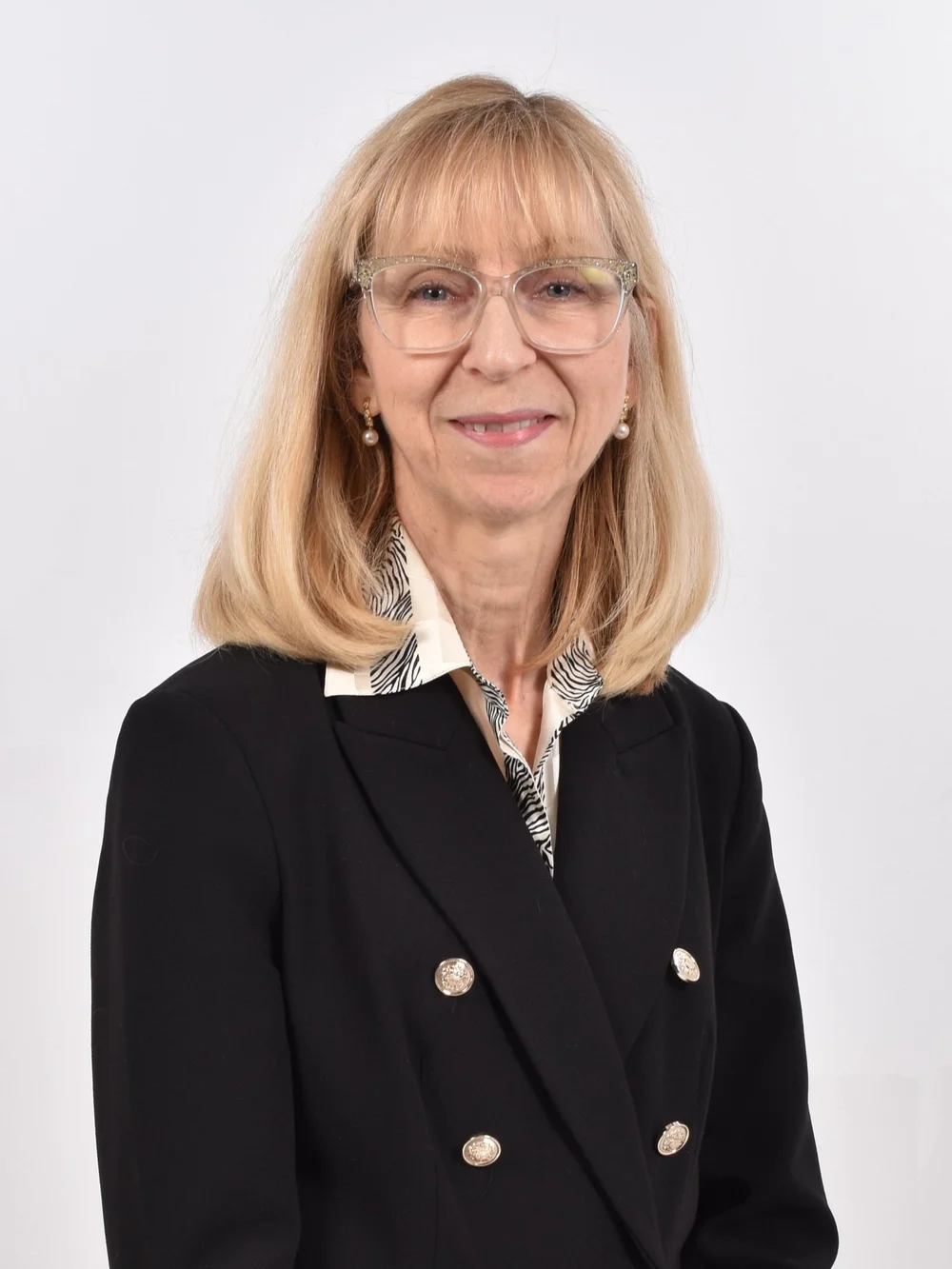 Biographie de Diane Henry — Patrimonica Multifamily Office