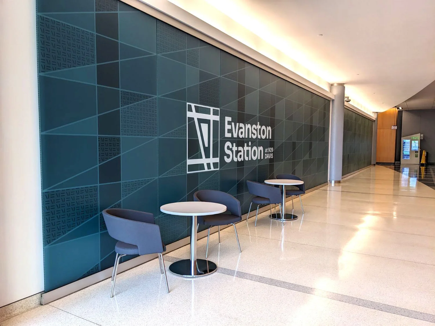 Evanston Station at 909 Davis Street