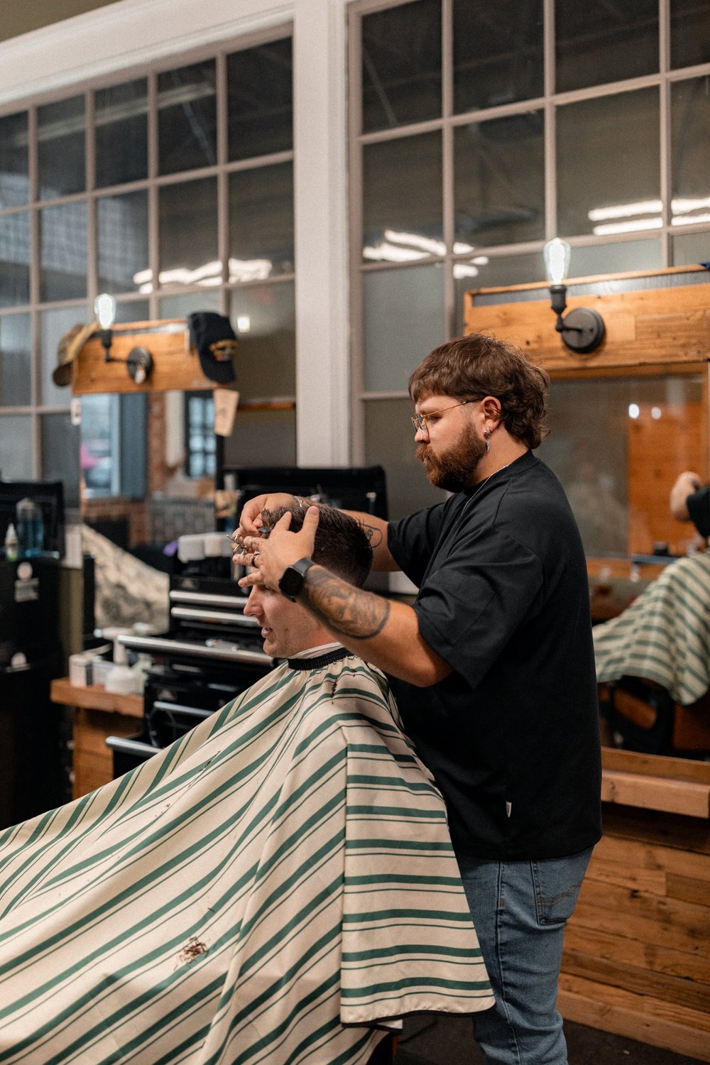 GAVIN BOLIN / HAIR & STYLE