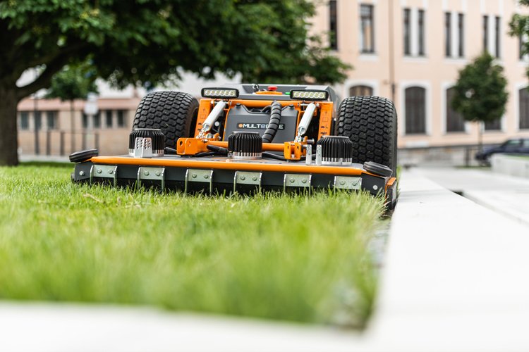 Raymo - Electric Remote Controlled Mower