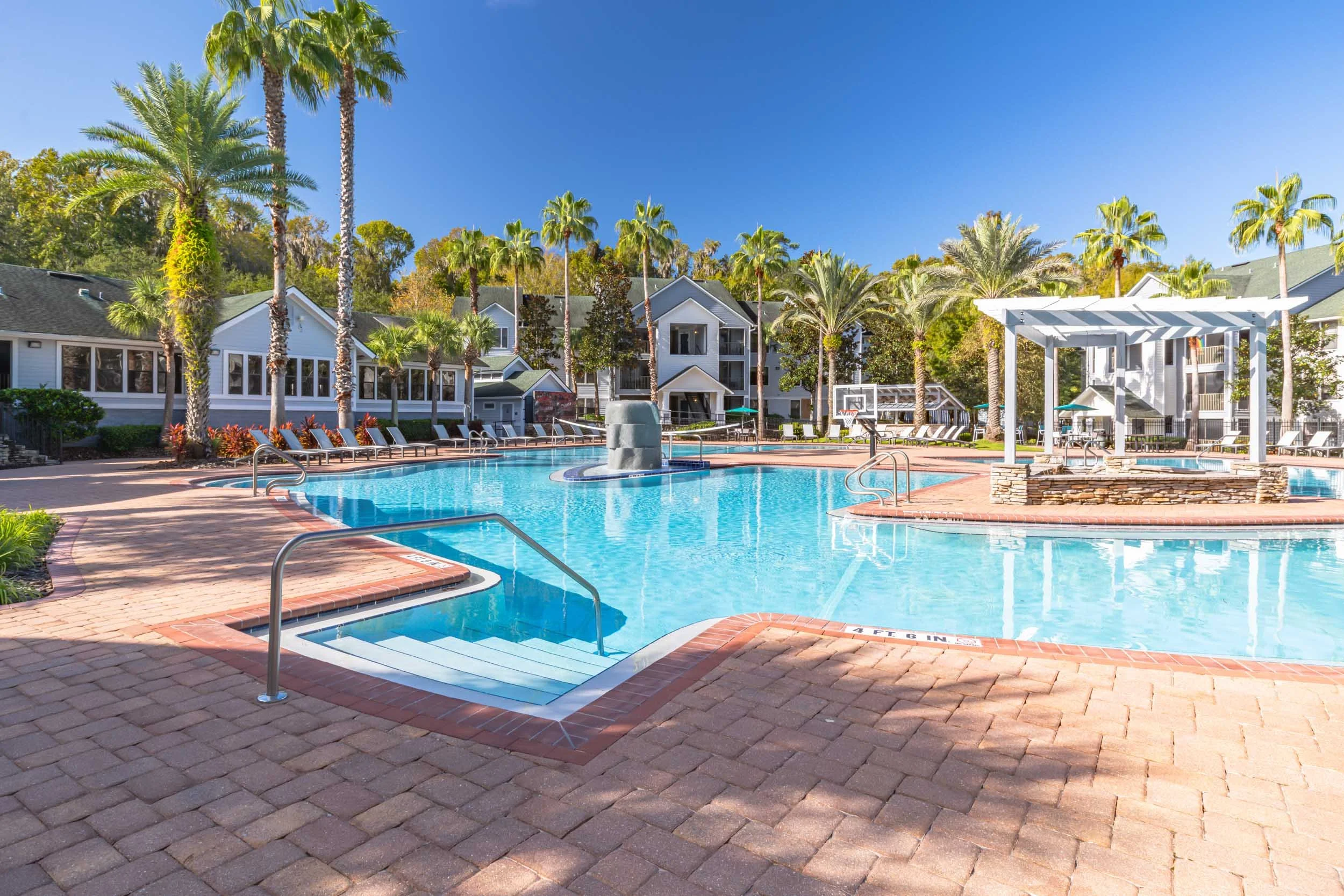 Off-Campus Student Apartments Near UF | Hideaway Gainesville