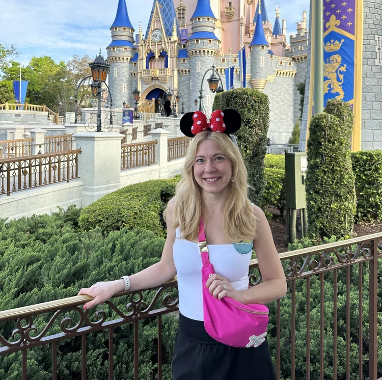 Meet the Team — Waves & Wonder Travel | Disney Vacation Travel Agent