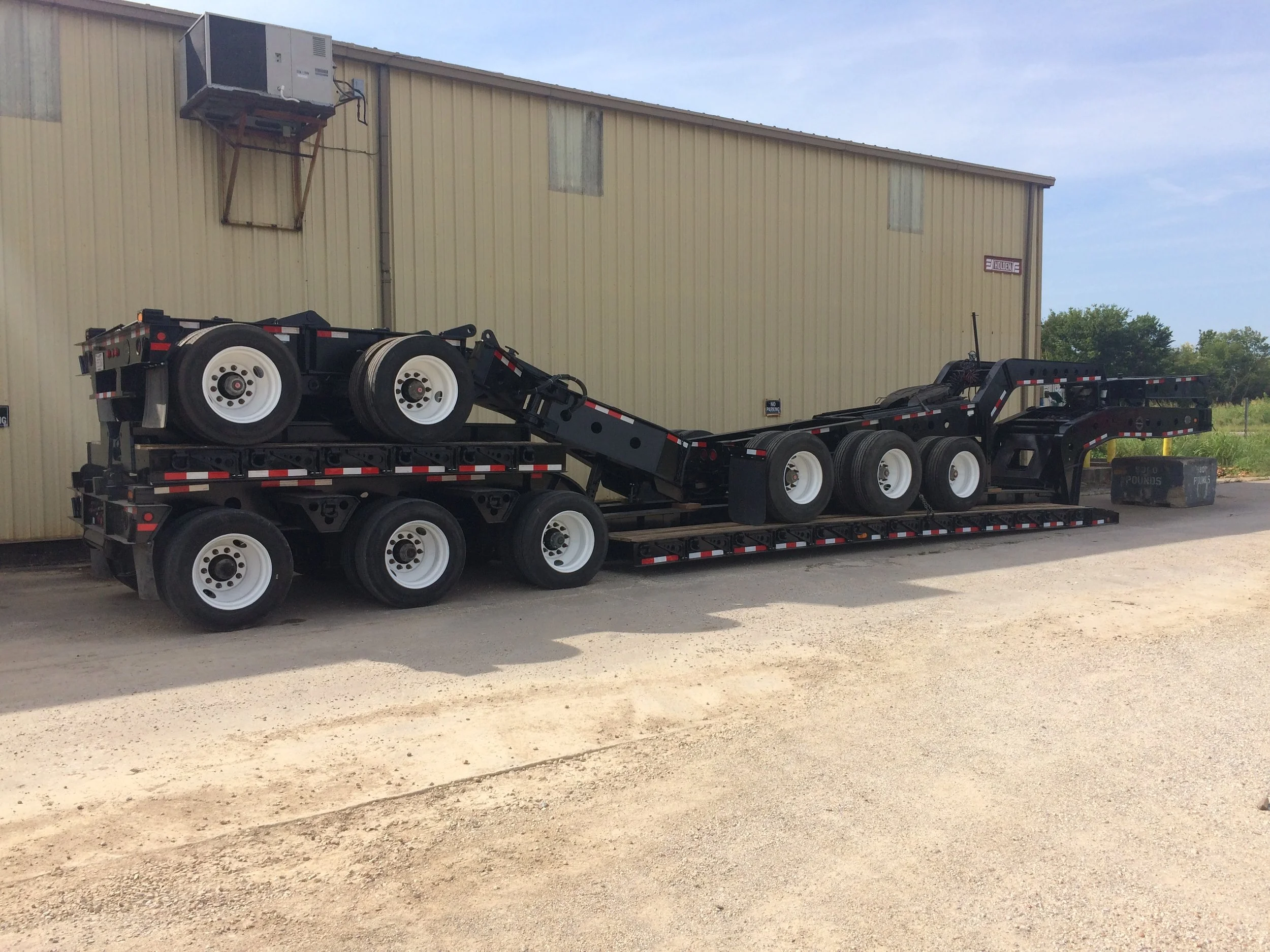 Detachable Gooseneck Lowboys — Holden Industries
