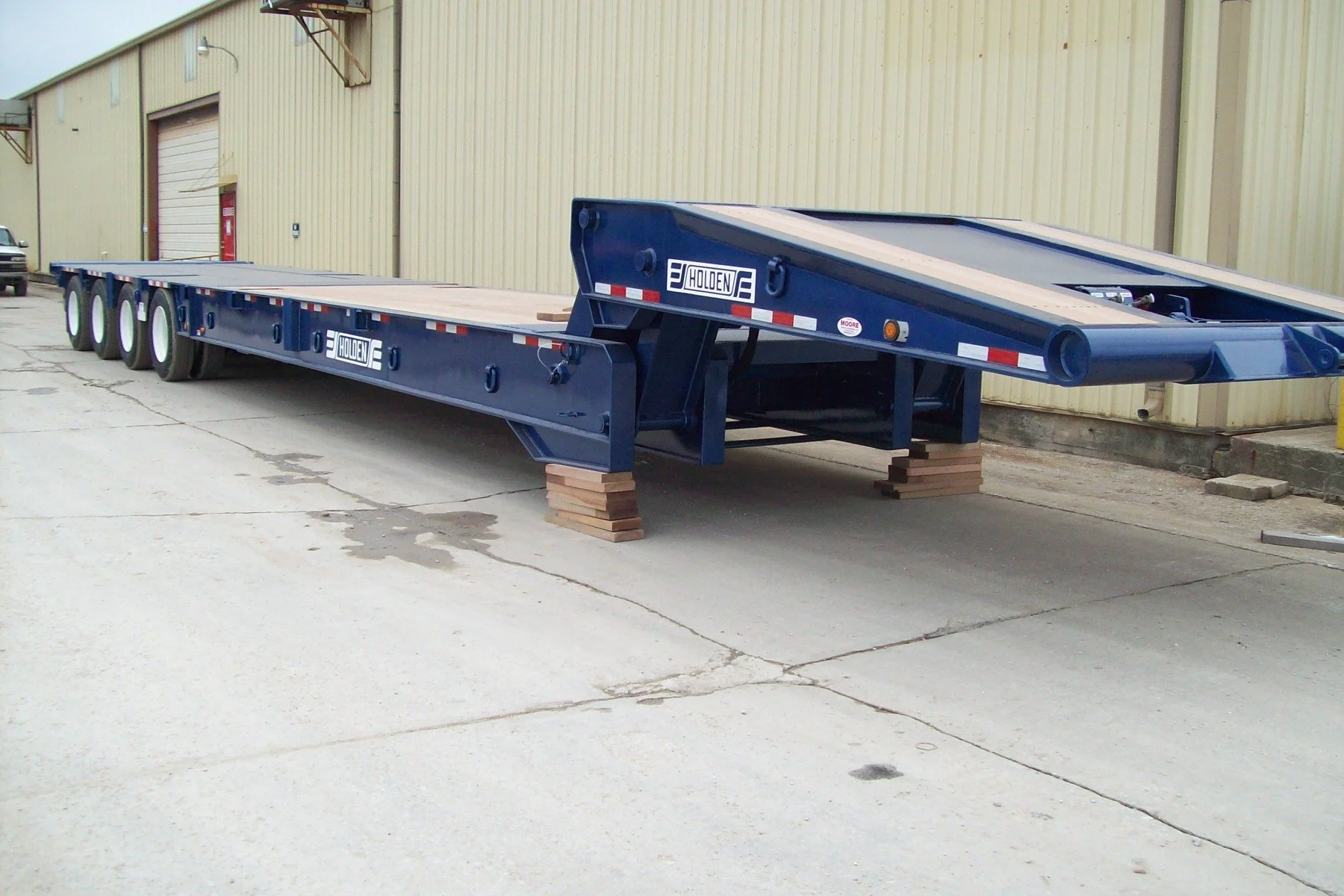 Folding Neck Lowboys — Holden Industries
