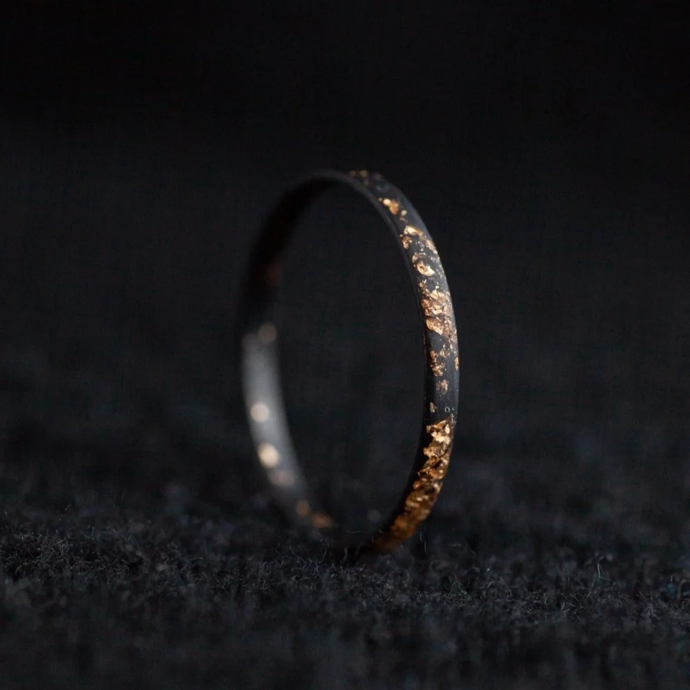 Wide carbon fiber ring with 24k gold — Singularity